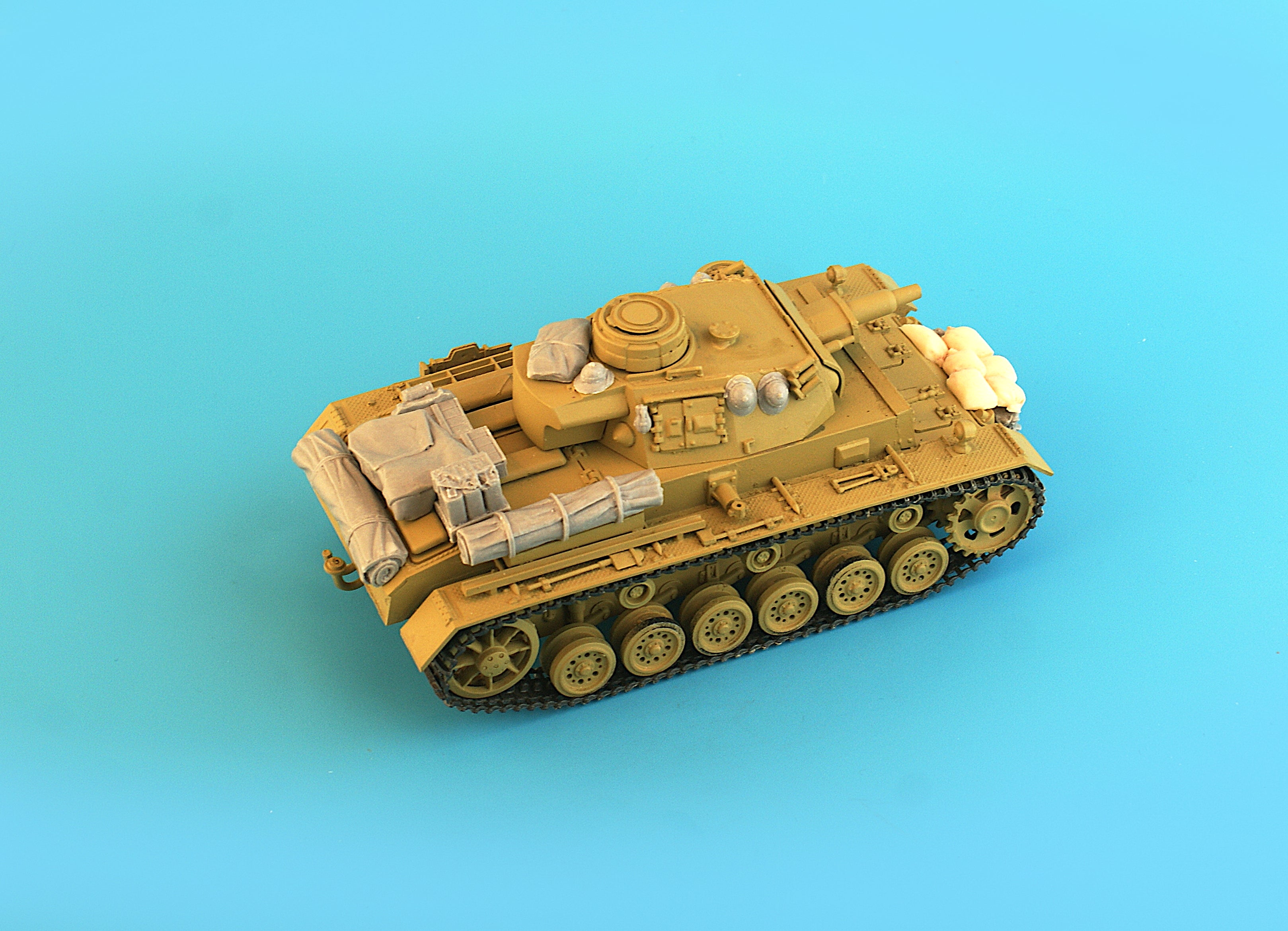 1/35 Redog German Panzer III or IV - Africa corps stowage set. – redoguk